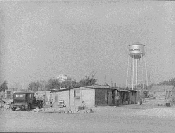 Midland, Texas Home and Water Tower in 1939